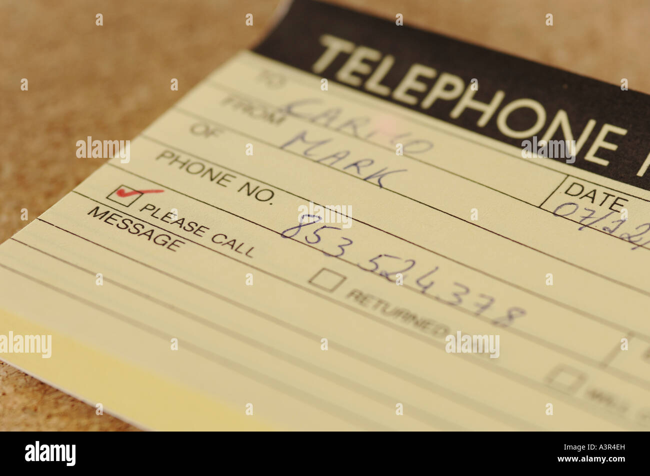 telephone office message please call Stock Photo - Alamy