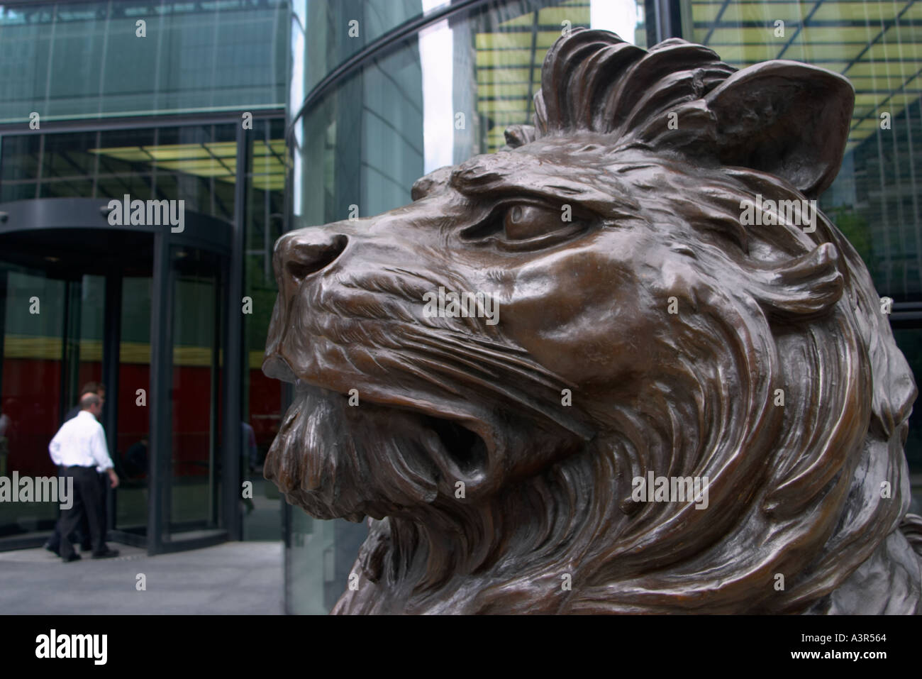 Hsbc lions hi-res stock photography and images - Alamy