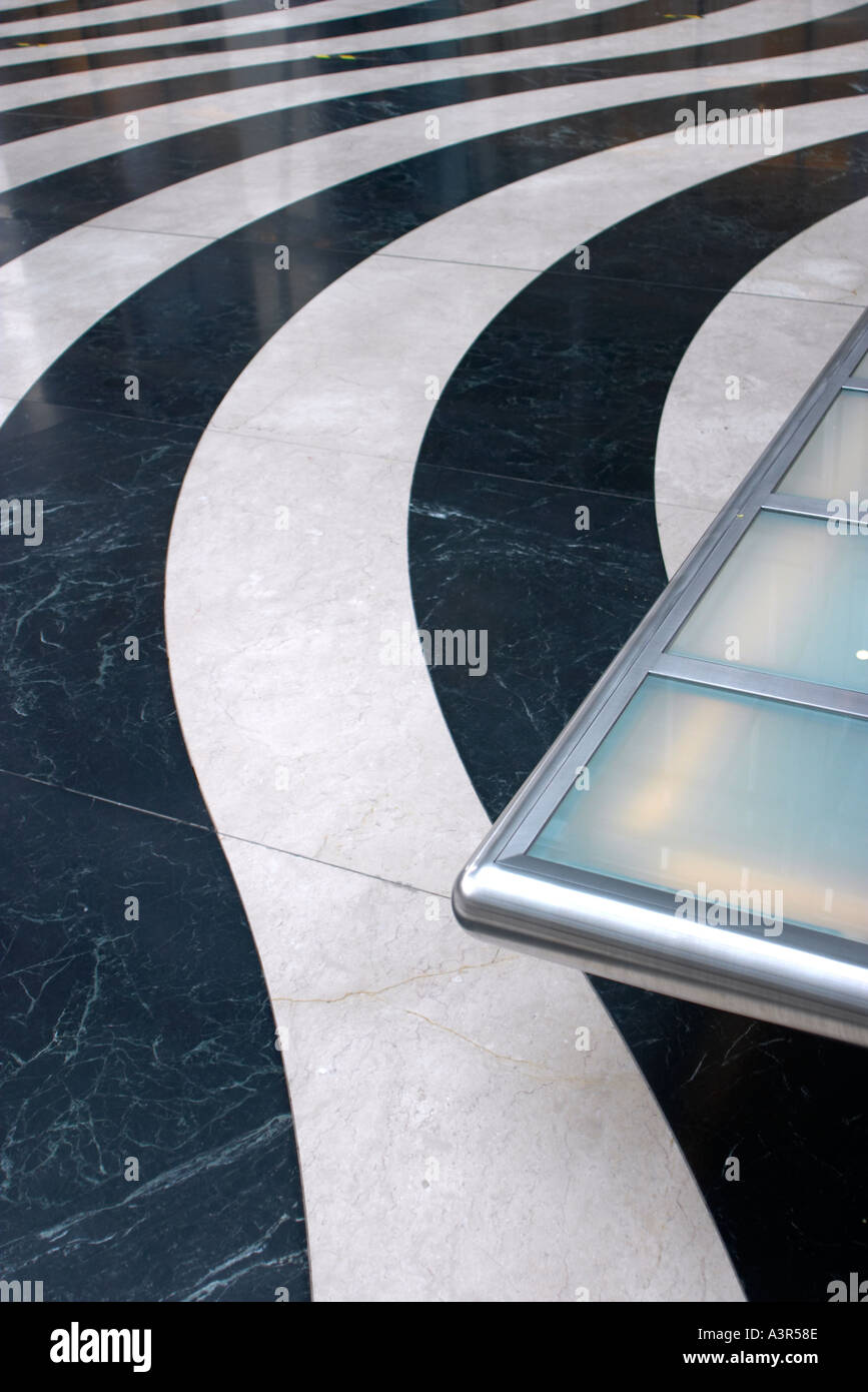 Jubilee Place floor and seat Canary Wharf London Stock Photo - Alamy