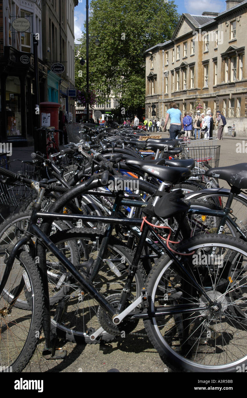 Row of bikes Oxford Town Center Stock Photo - Alamy