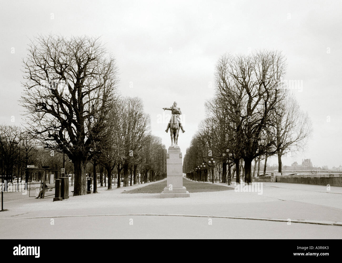 Beautiful parisian traditional europe city hi-res stock photography and ...