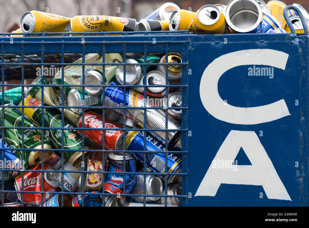 Empty cans waste disposal recycling piont Stock Photo - Alamy