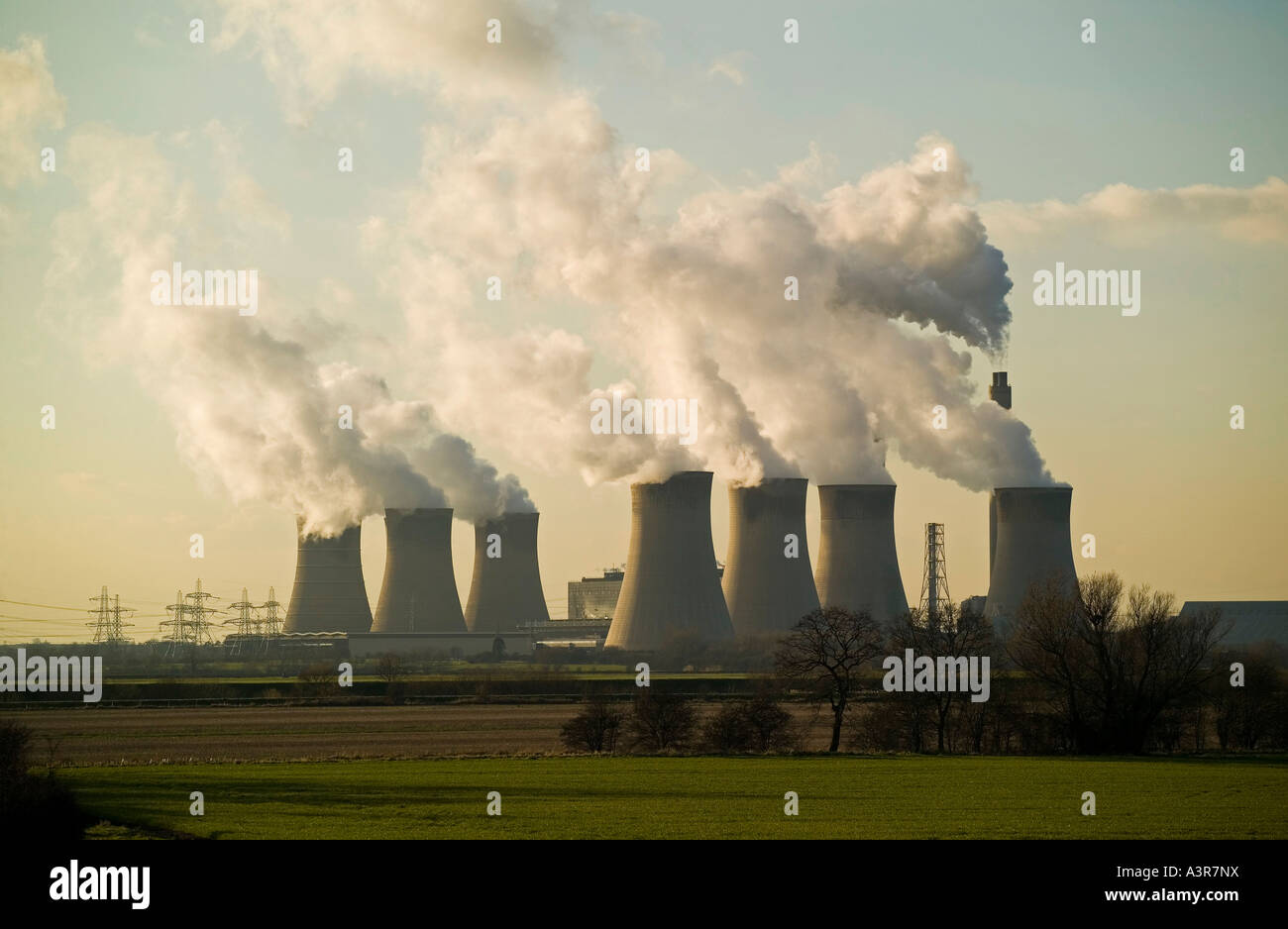 cottam power station Stock Photo - Alamy