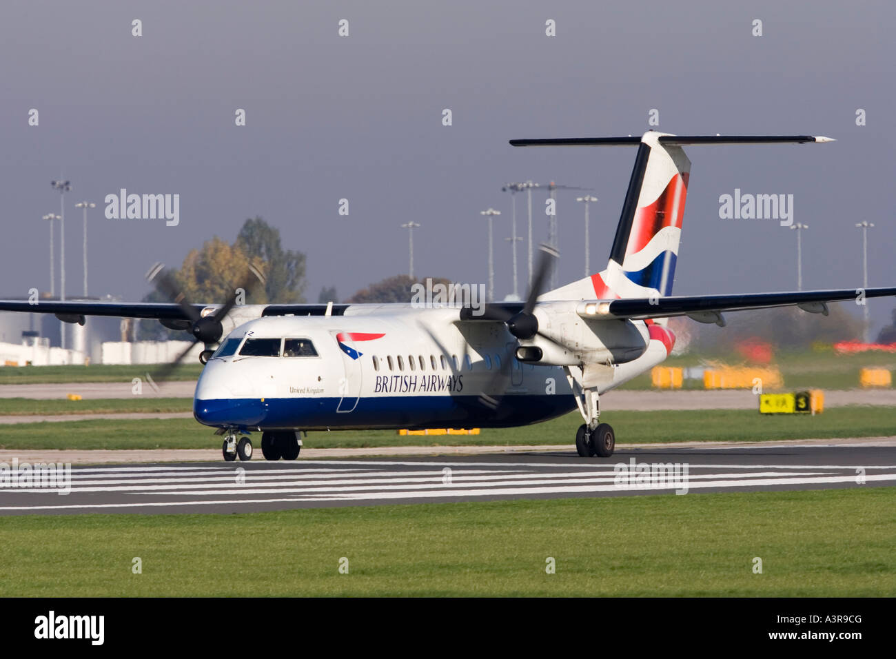 BA British Airways Dash 8 Stock Photo - Alamy