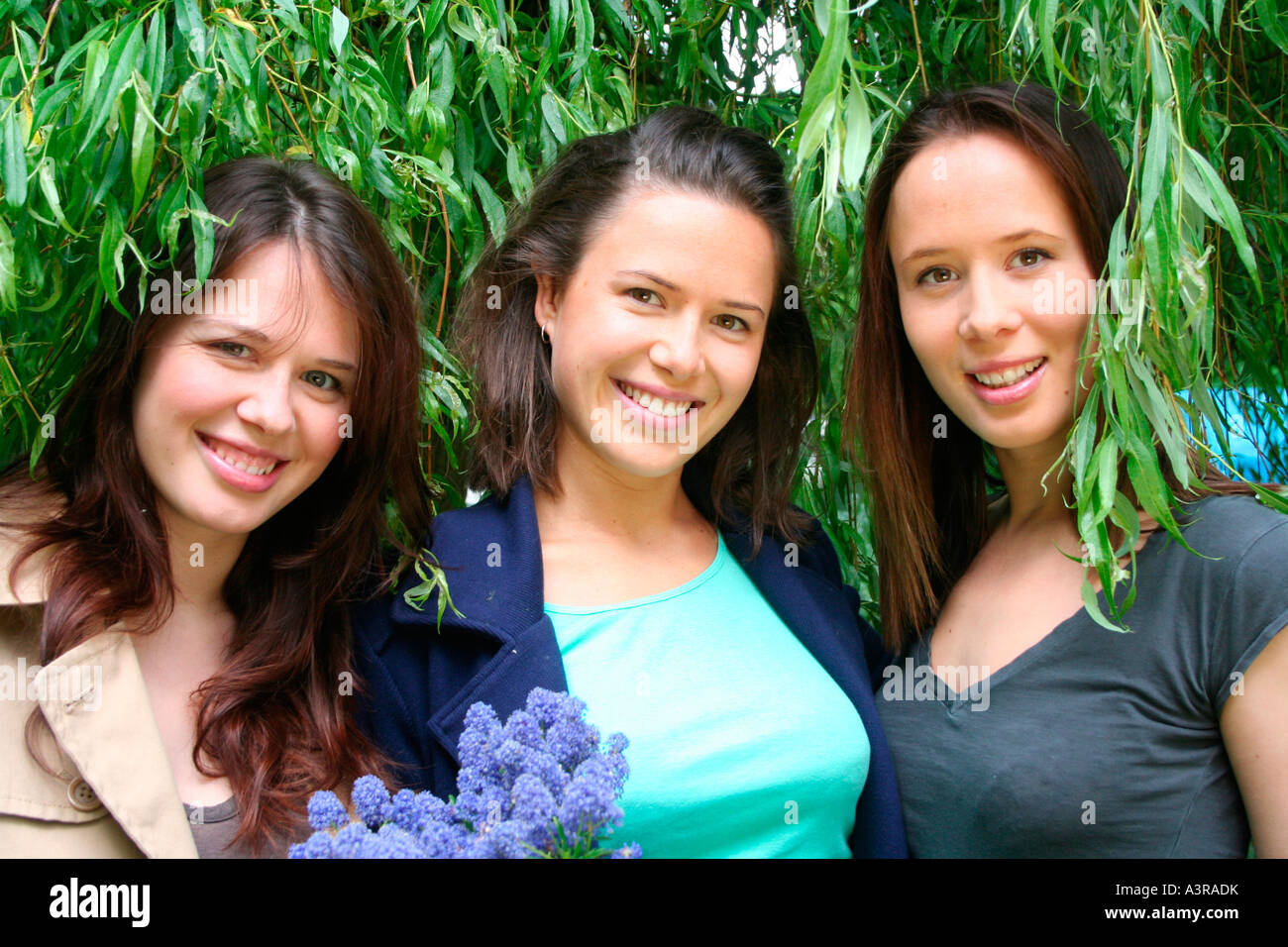 Jokingclose hi-res stock photography and images - Alamy