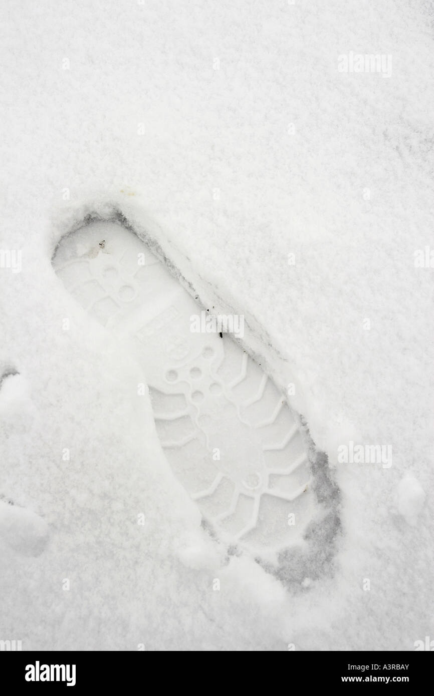 boot footprint in snow Stock Photo - Alamy
