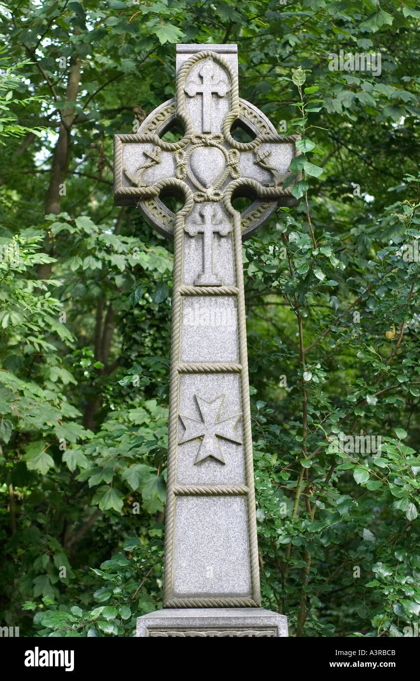 Nunhead Cemetery London England UK Stock Photo - Alamy