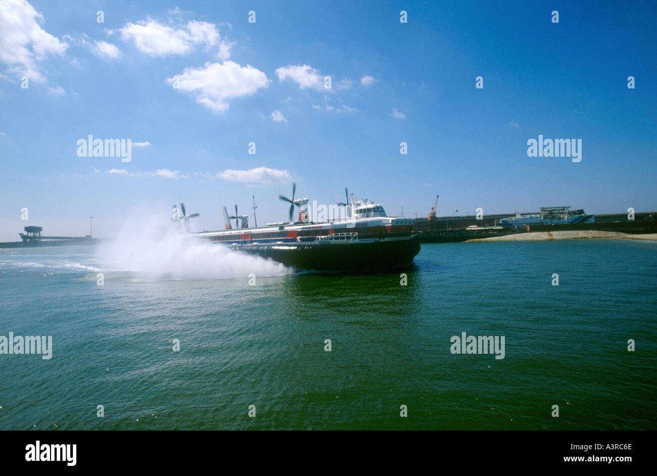 Hoverspeed Hovercraft at Dover port Stock Photo - Alamy