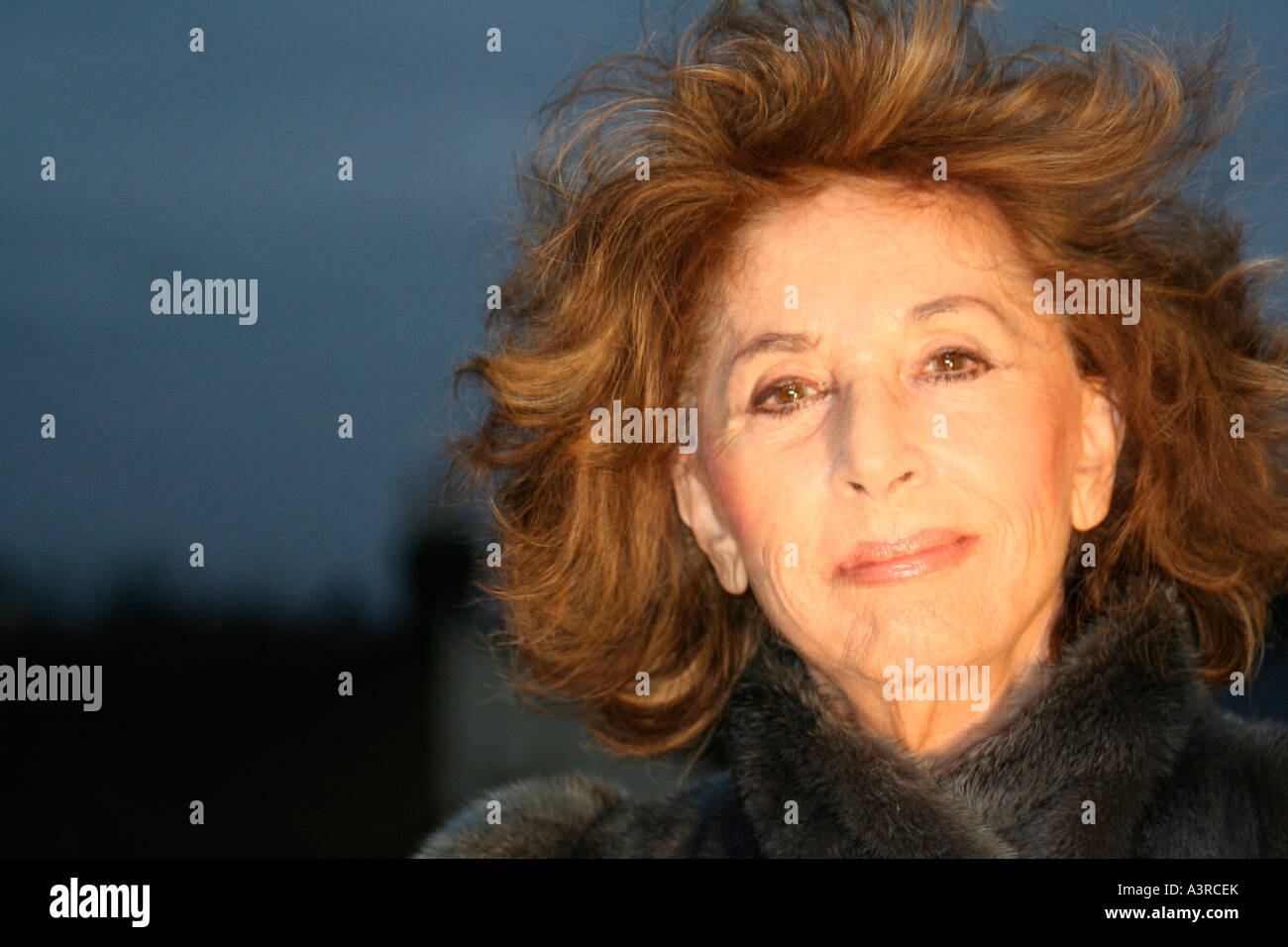 Glamorous older woman hi-res stock photography and images - Alamy