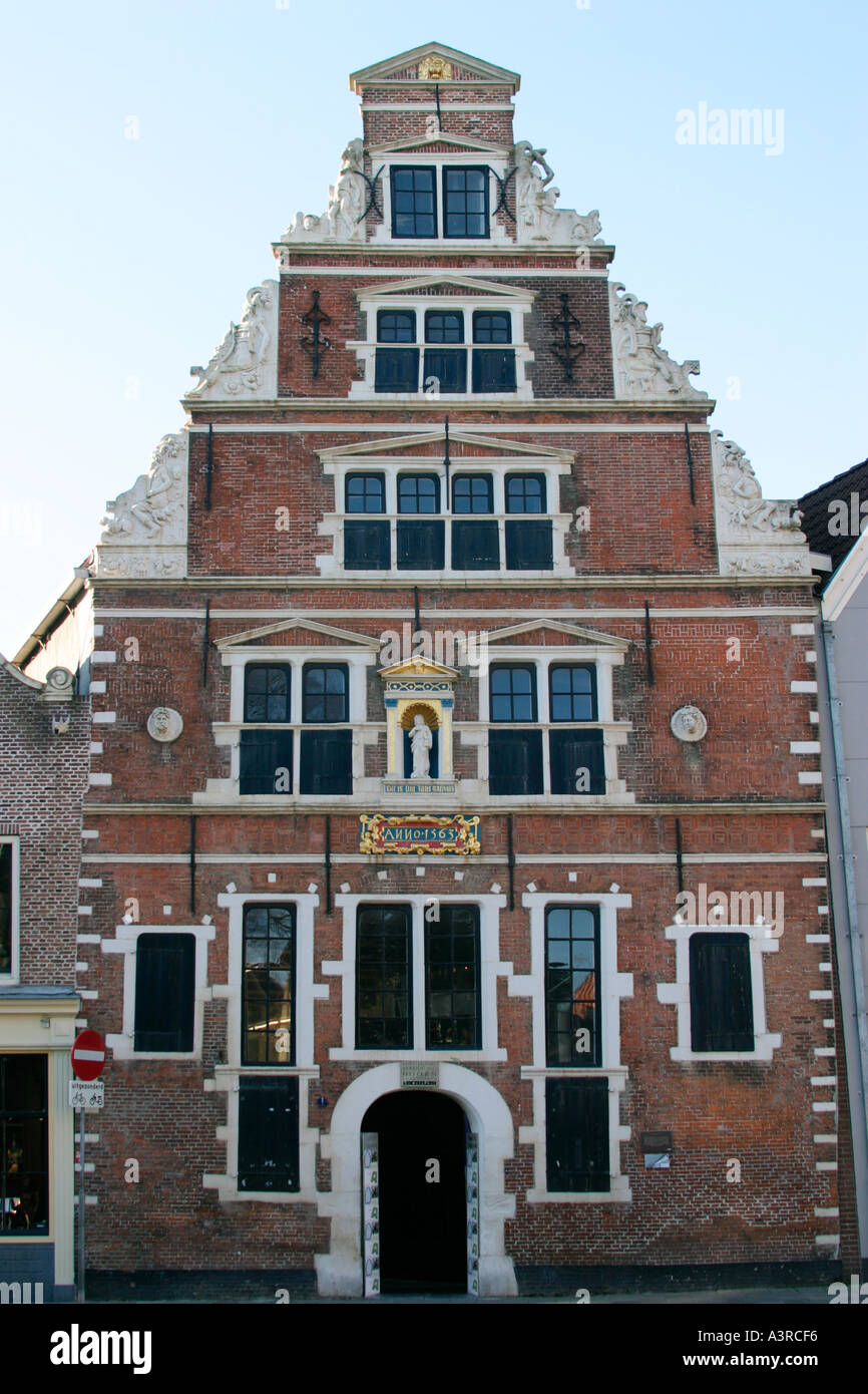 Dutch gables hi-res stock photography and images - Alamy