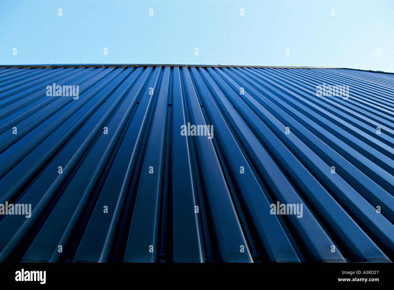 Industrial Building Exterior Metal Panels Stock Photo - Alamy