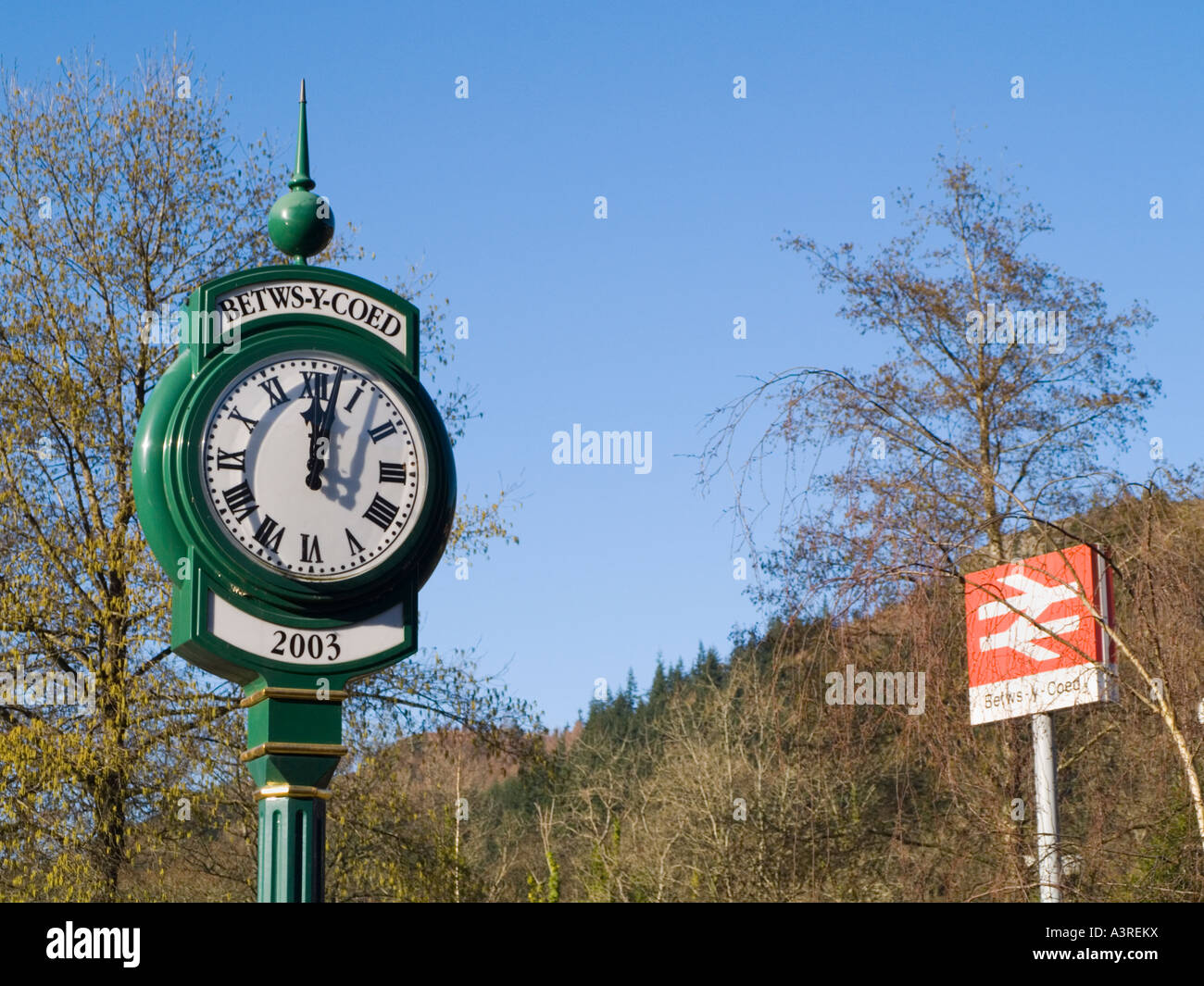 RAILWAY TRAIN STATION CLOCK 2003 just after mid day and British Rail ...