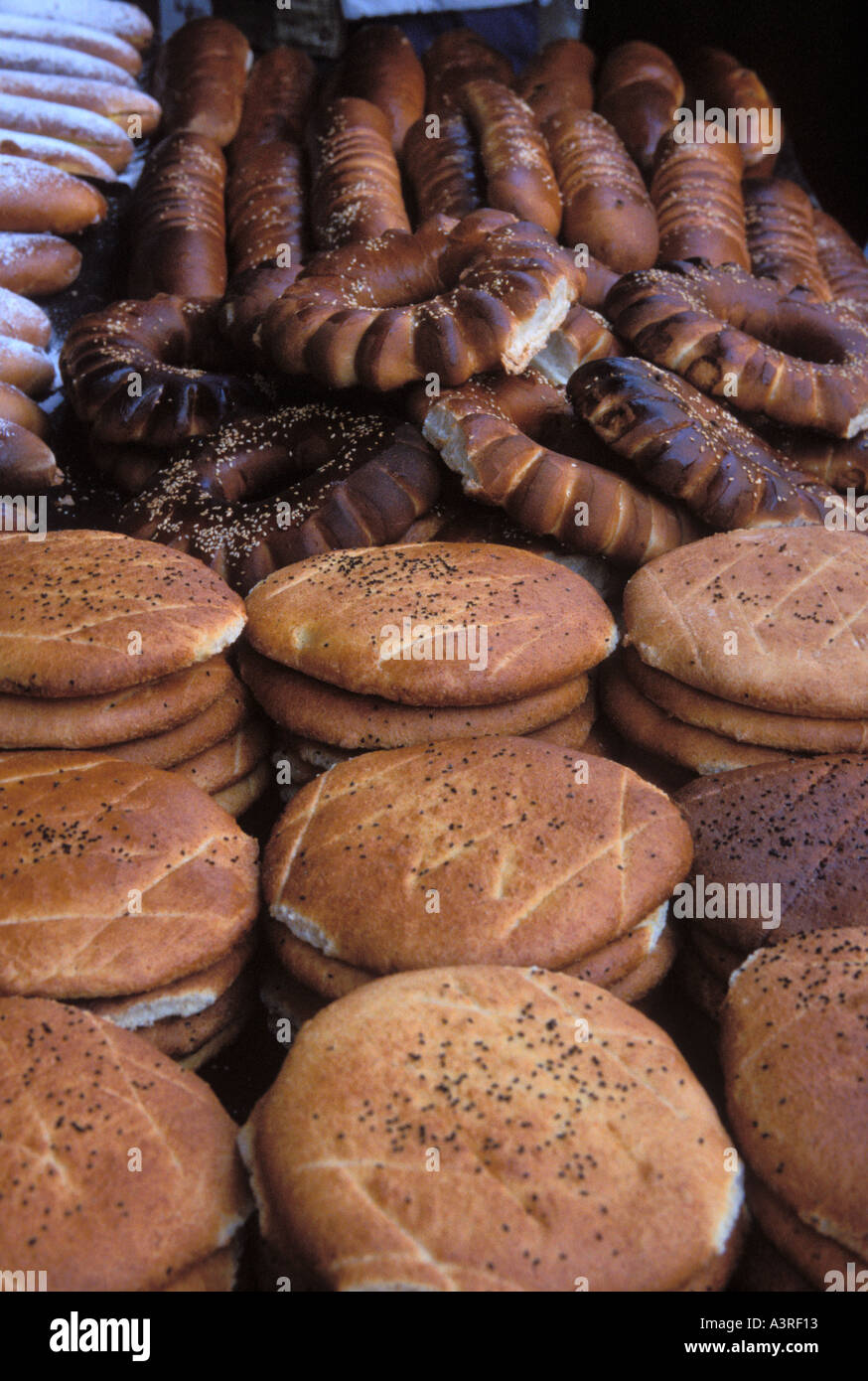 Bakers fresh flat bread hi-res stock photography and images - Alamy