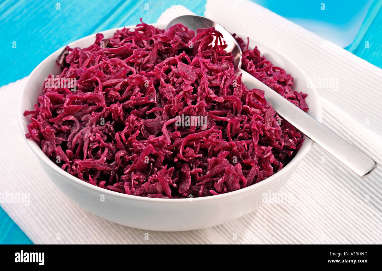 GERMAN ROTKOHL RED CABBAGE Stock Photo - Alamy