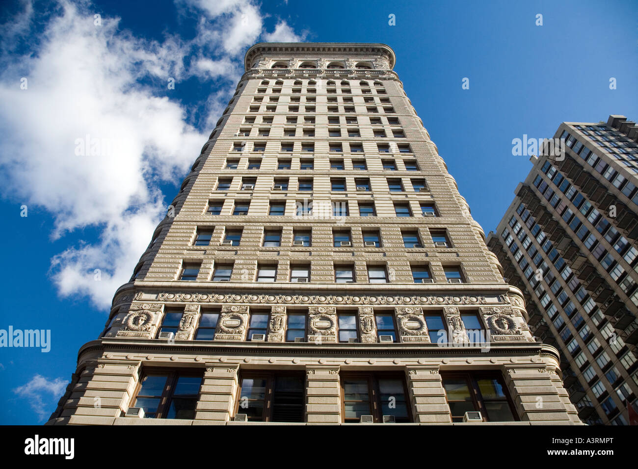 Rear view of Flatiron building from 22th Street Stock Photo - Alamy