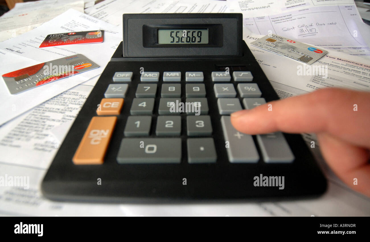 All the bills hi-res stock photography and images - Alamy