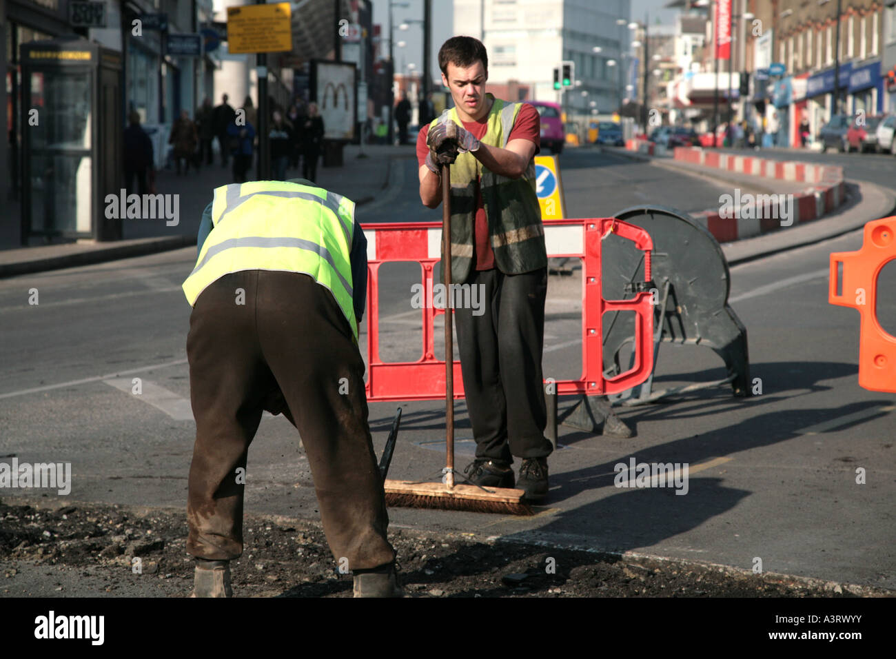 Workman Digging Road High Resolution Stock Photography and Images - Alamy