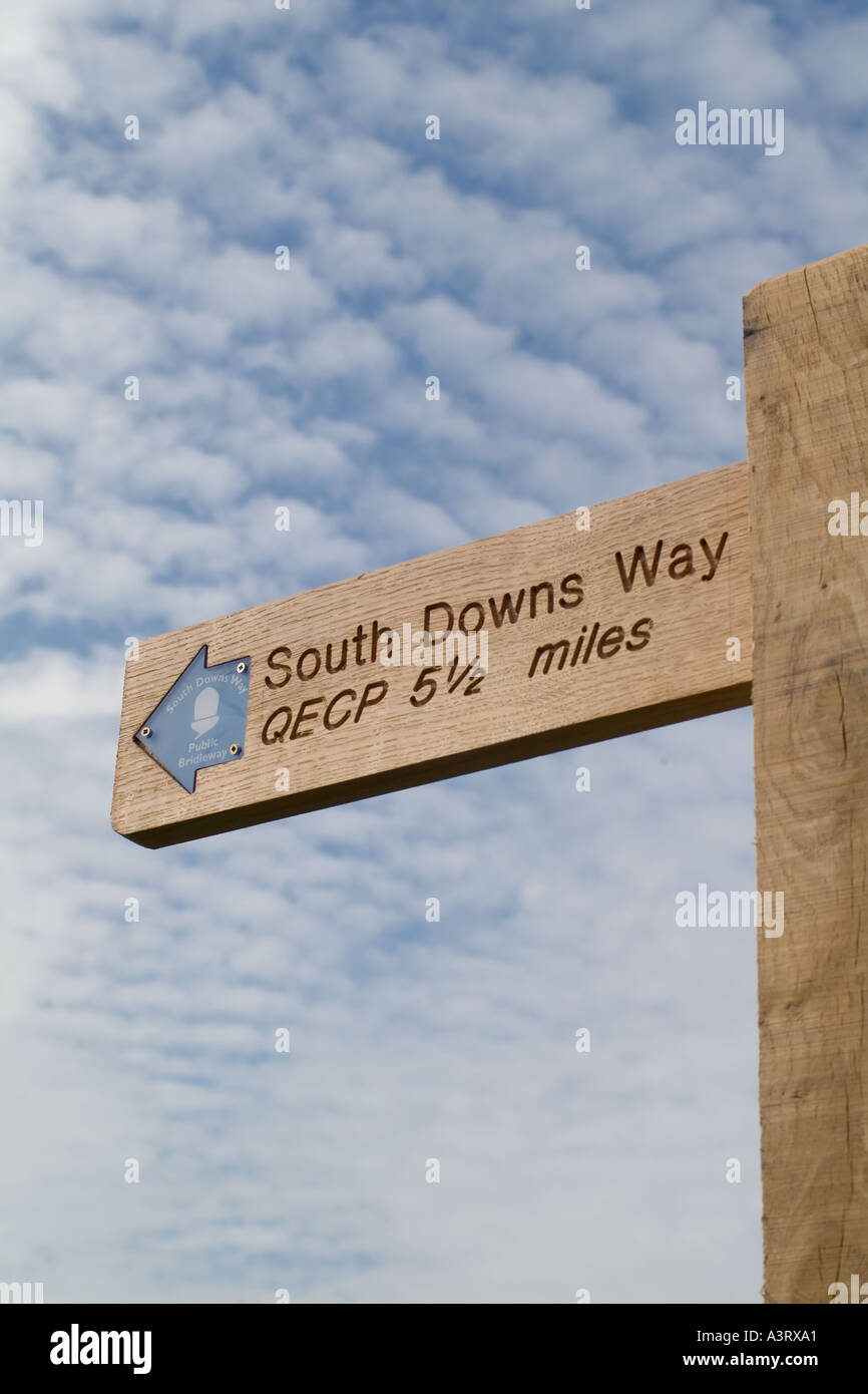South Downs Way footpath sign Stock Photo - Alamy