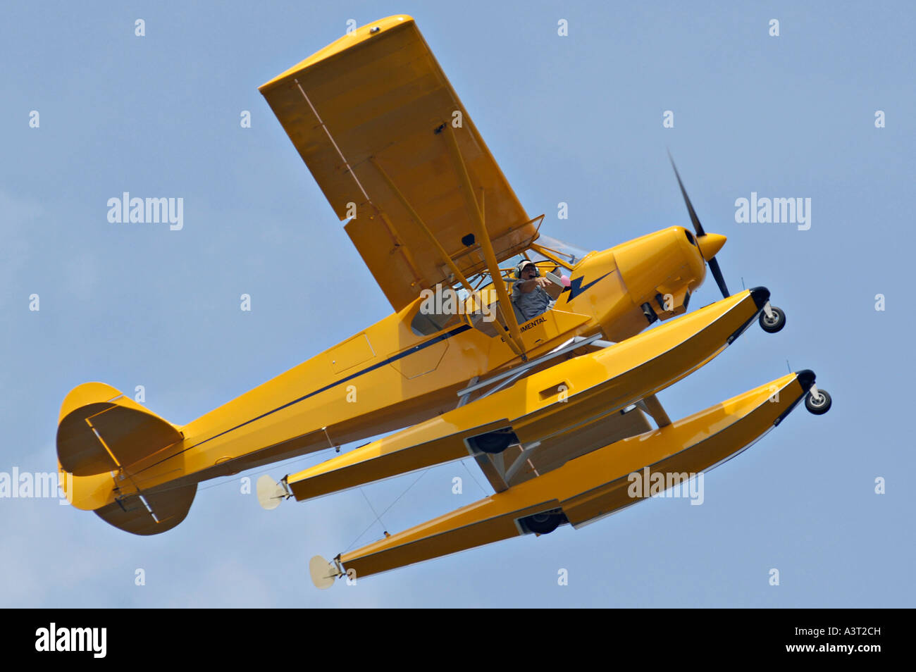 Float plane sea plane in flight Stock Photo - Alamy