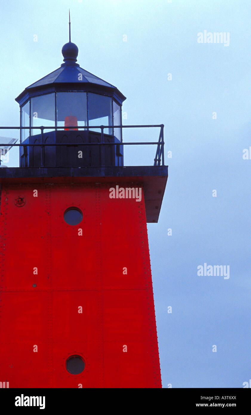 THE MANISTIQUE LIGHTHOUSE AT THE MOUTH OF THE MANISTIQUE RIVER IN ...