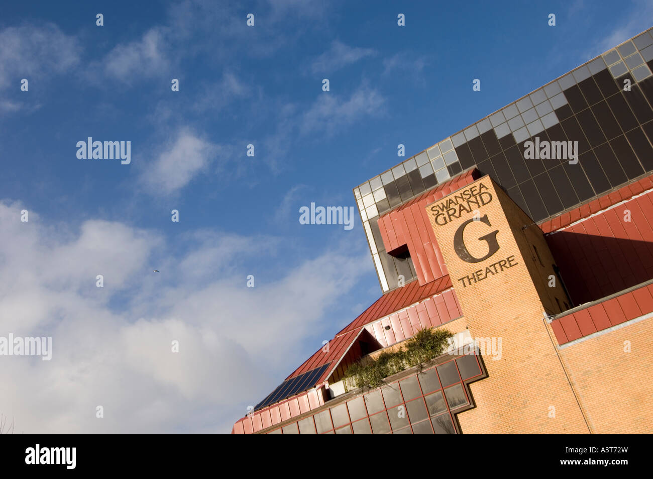 Swansea grand theatre hi-res stock photography and images - Alamy