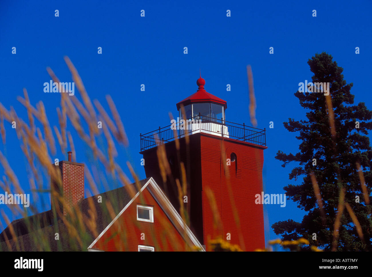 THE TWO HARBORS LIGHTHOUSE IN TWO HARBORS MINNESOTA Stock Photo - Alamy