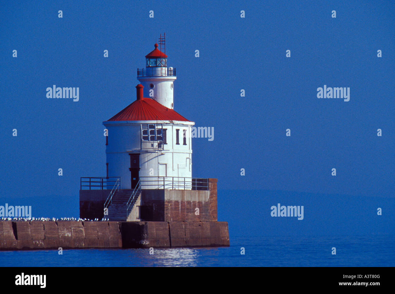 THE SUPERIOR SOUTH BREAKWATER LIGHT ON LAKE SUPERIOR IN SUPERIOR ...