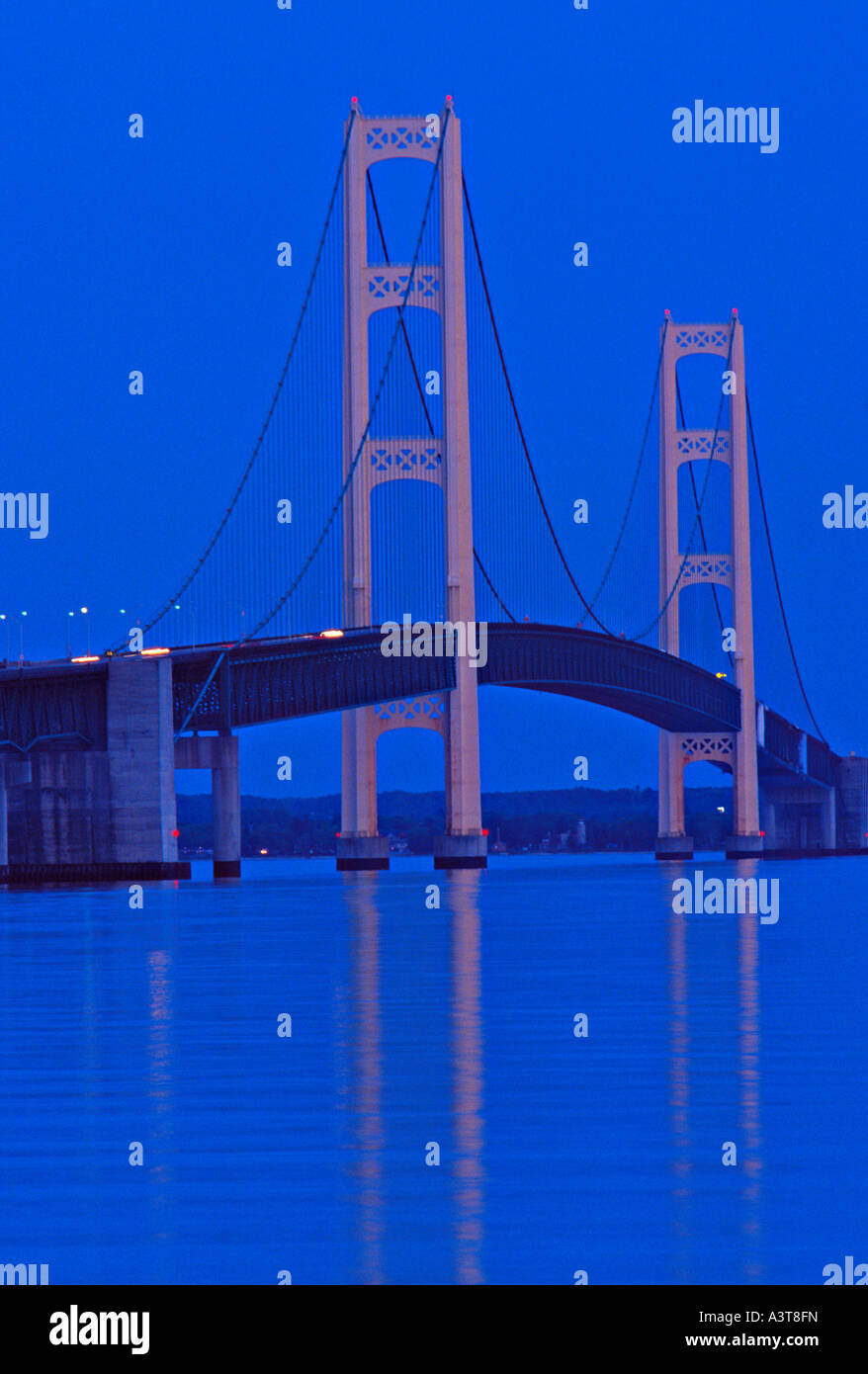 THE MACKINAC BRIDGE AT ST IGNACE MICHIGAN Stock Photo - Alamy
