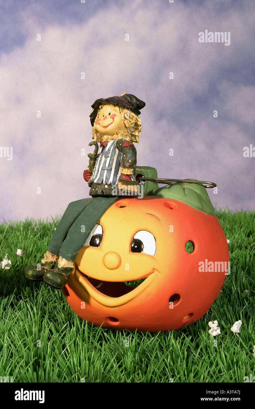 Funny figures hi-res stock photography and images - Alamy