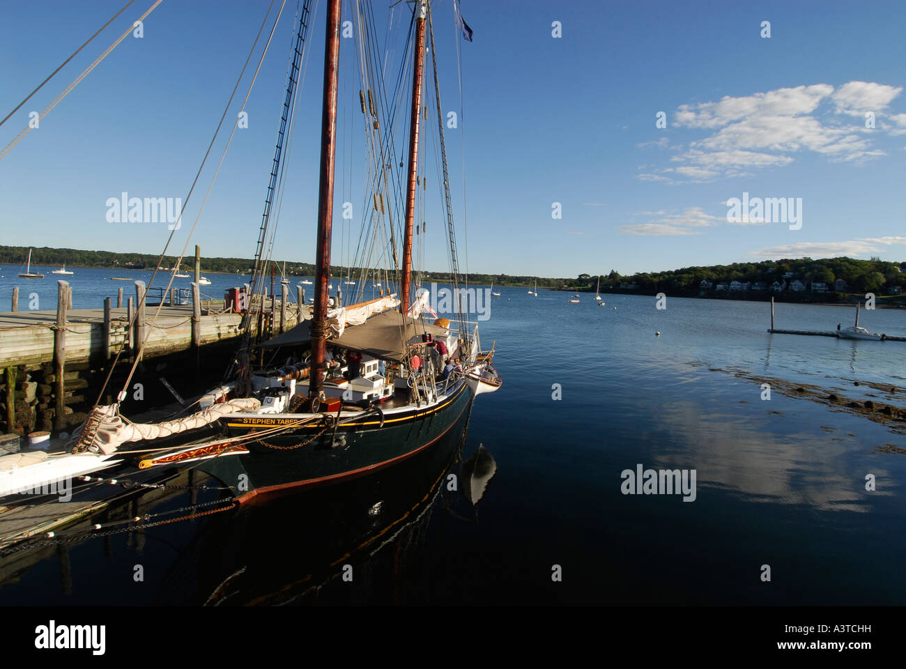 132 feet tall hi-res stock photography and images - Alamy