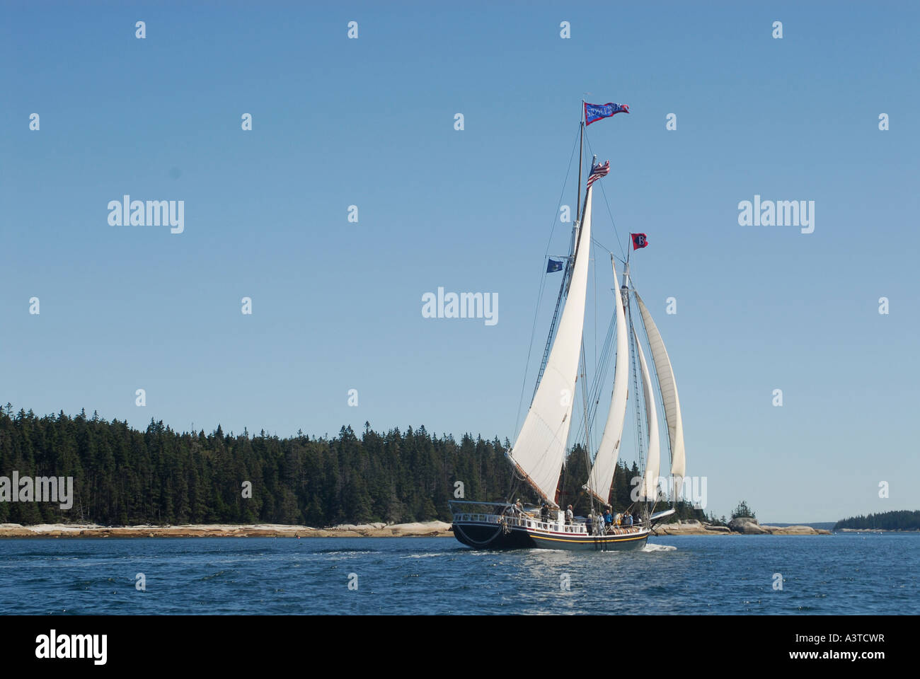 132 feet tall hi-res stock photography and images - Alamy
