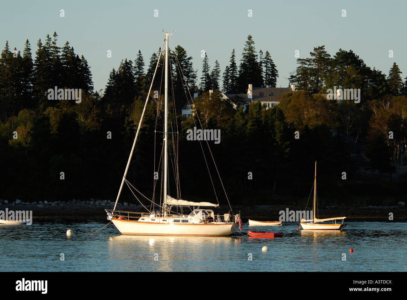 132 feet tall hi-res stock photography and images - Alamy