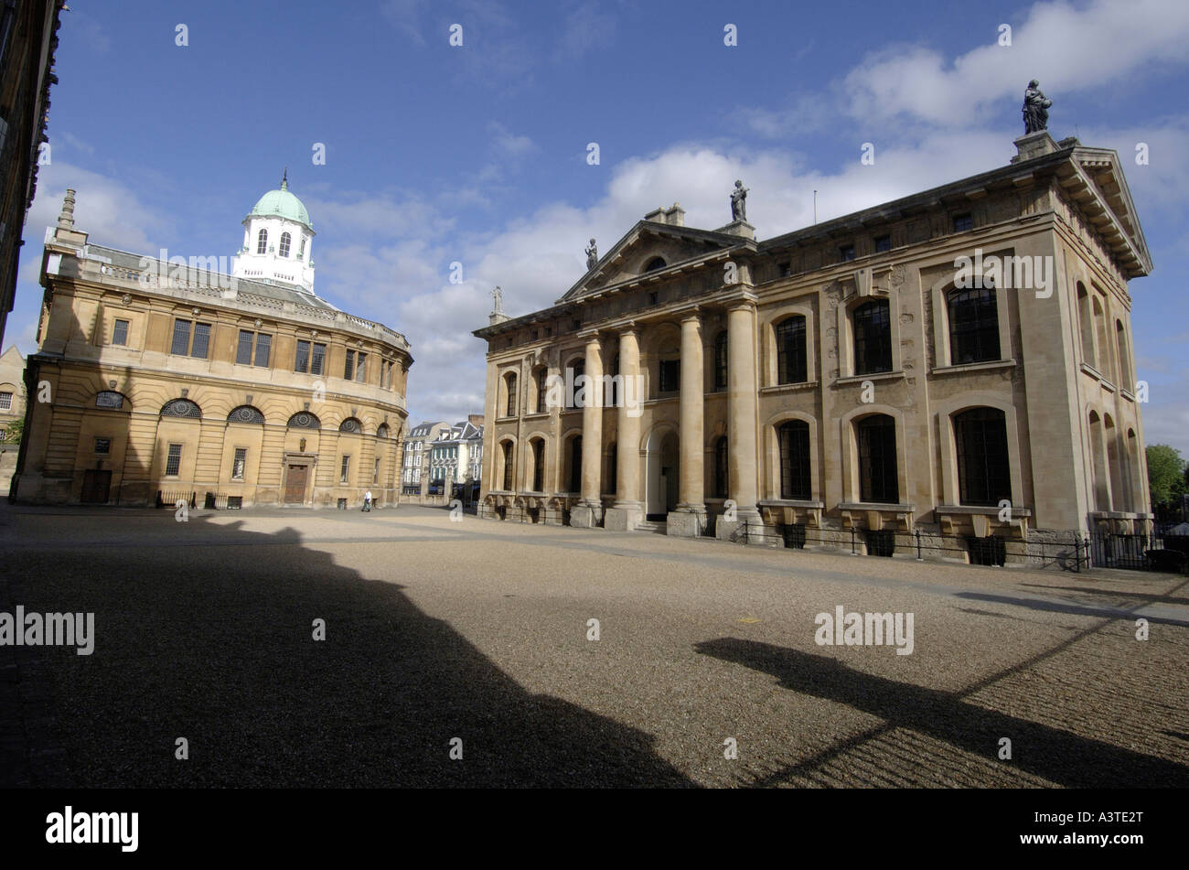 The sheldonian oxford hi-res stock photography and images - Alamy