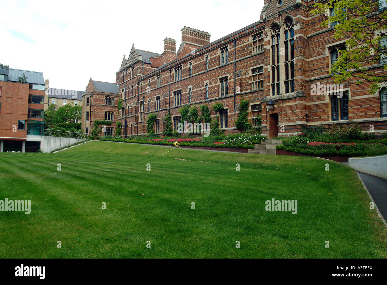 Keble College Oxford Newman Quad and ARCO Building Stock Photo - Alamy