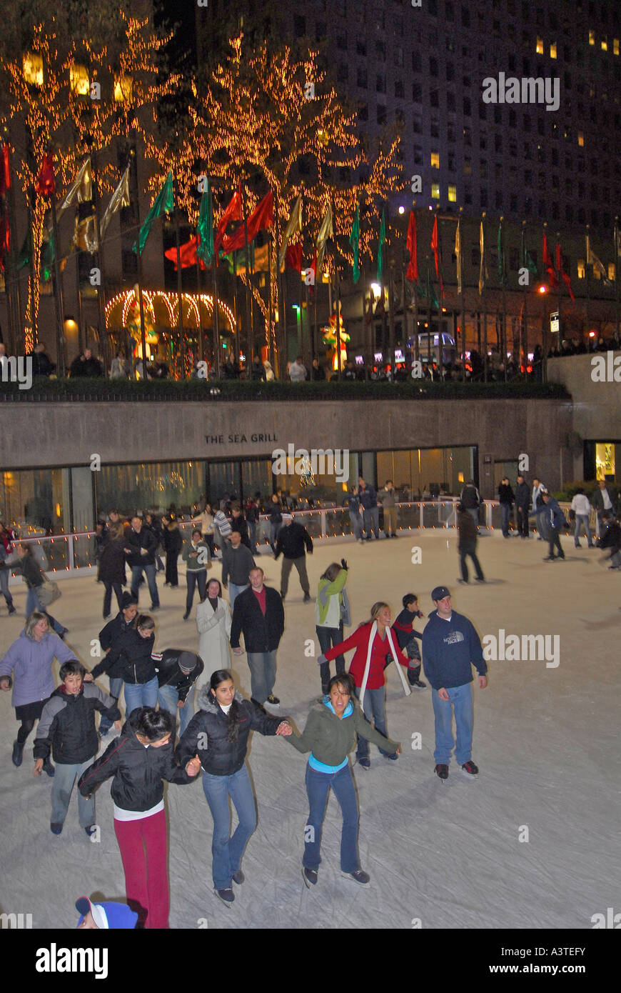 Christmas In New York Rockefeller Plaza Ice Skating Stock Photo Alamy
