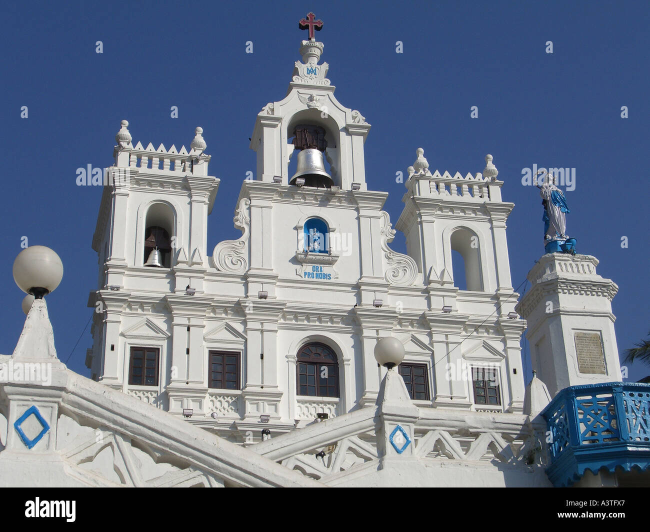 Panaji old building architecture hi-res stock photography and images ...