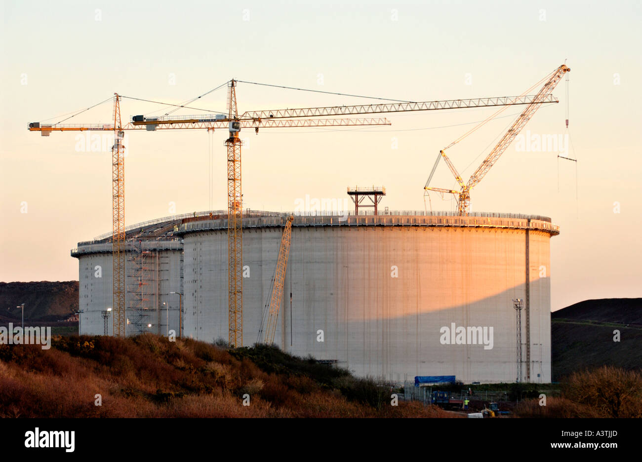 Gas storage tanks being constructed at Dragon LNG terminal at Milford ...