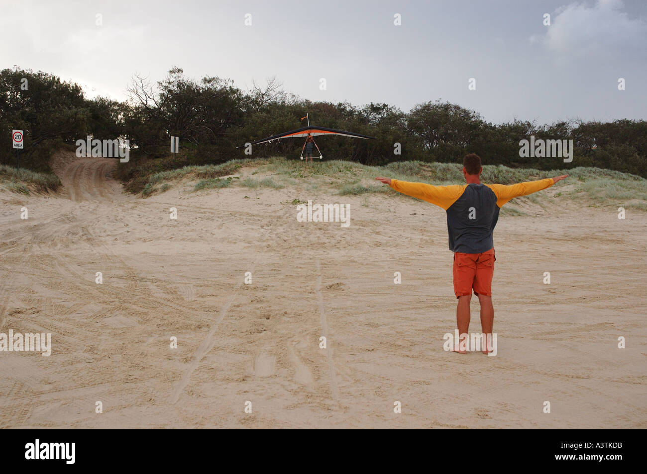 hand arm signals as hang glider prepares to take off dsca 1767 Stock ...
