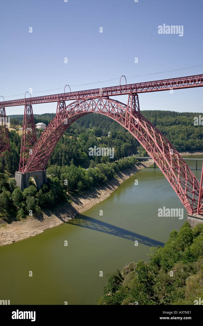 Viaduc de Garabit or Garabit Viaduct railway bridge over the River ...
