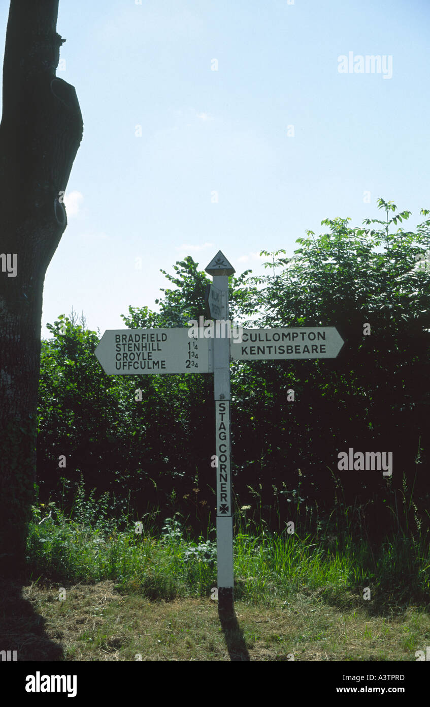 Devon lane hi-res stock photography and images - Alamy