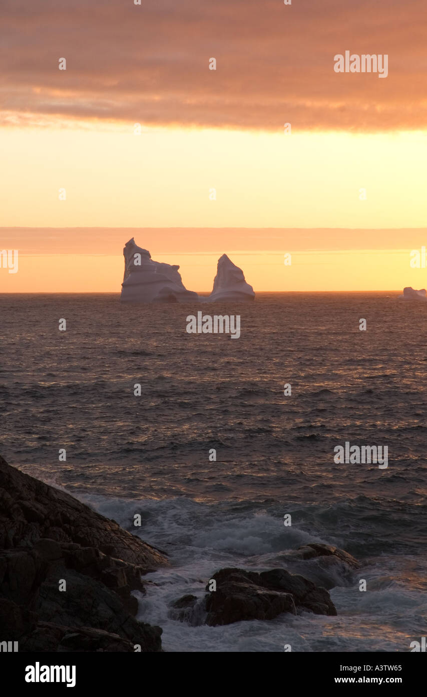 Little harbour iceberg hi-res stock photography and images - Alamy