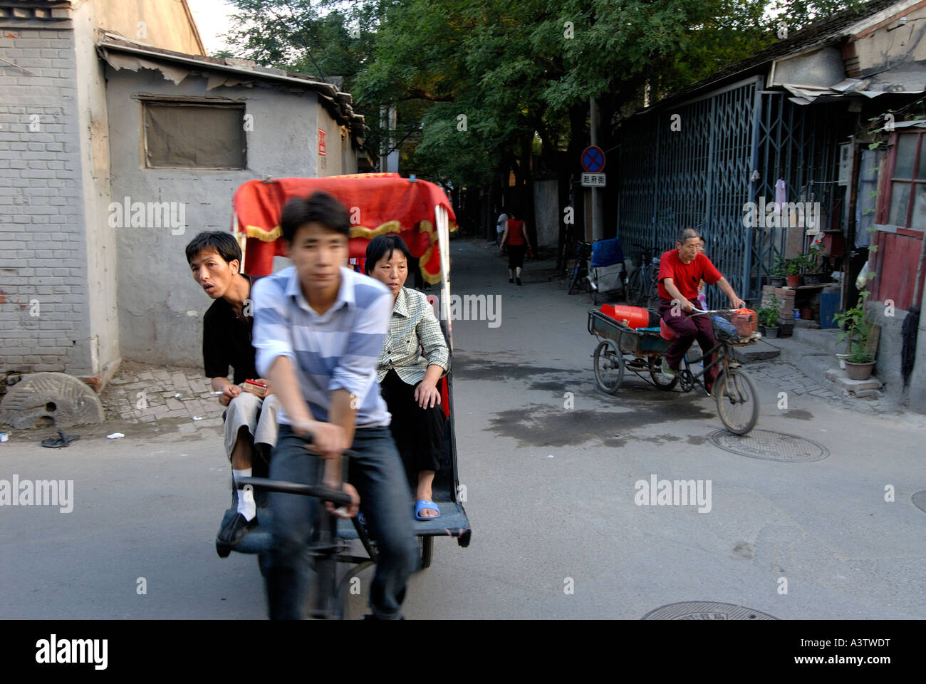 Rickshaws in the old streets of Beijing Hutong China Stock Photo - Alamy