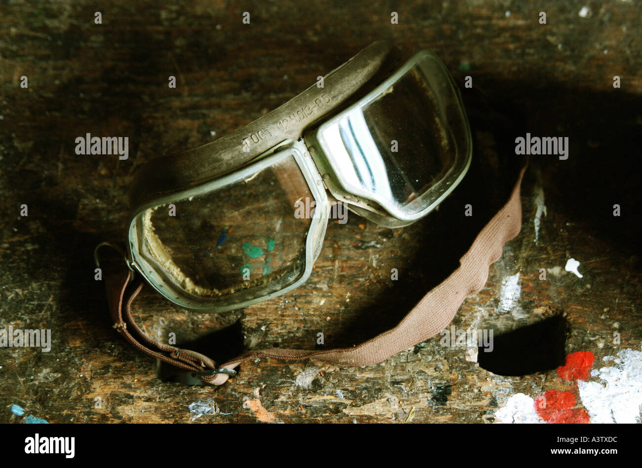 Rasing glasses hi-res stock photography and images - Alamy