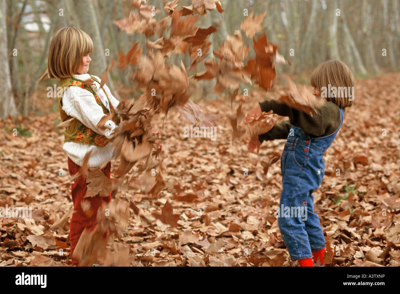 Children playing dead hi-res stock photography and images - Alamy