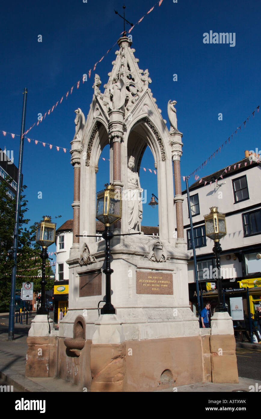 Statue of Queen Victoria and water fountain, Maidstone, Kent, UK Stock ...
