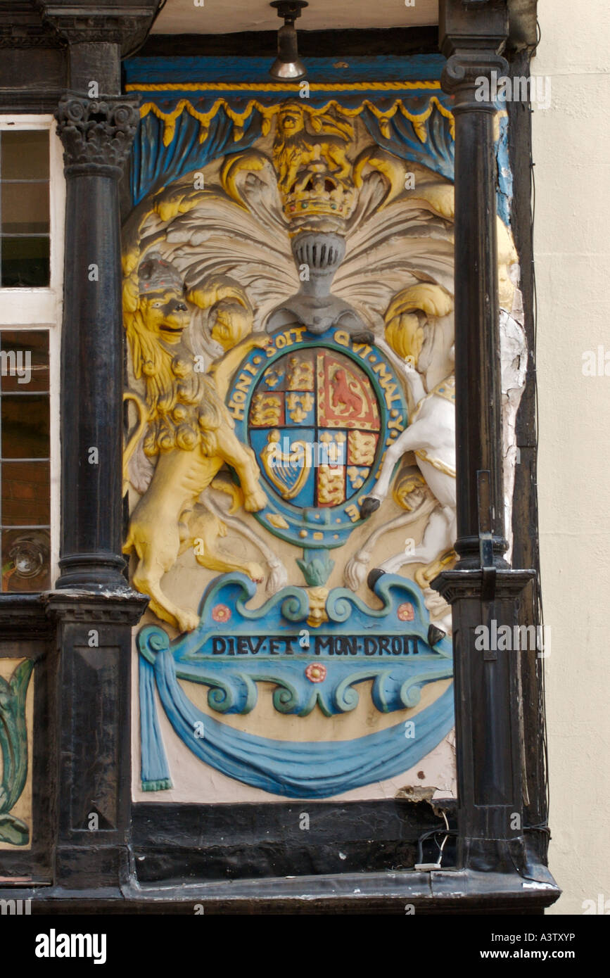 Kent coat of arms detail on the side of a traditional Kent building on ...