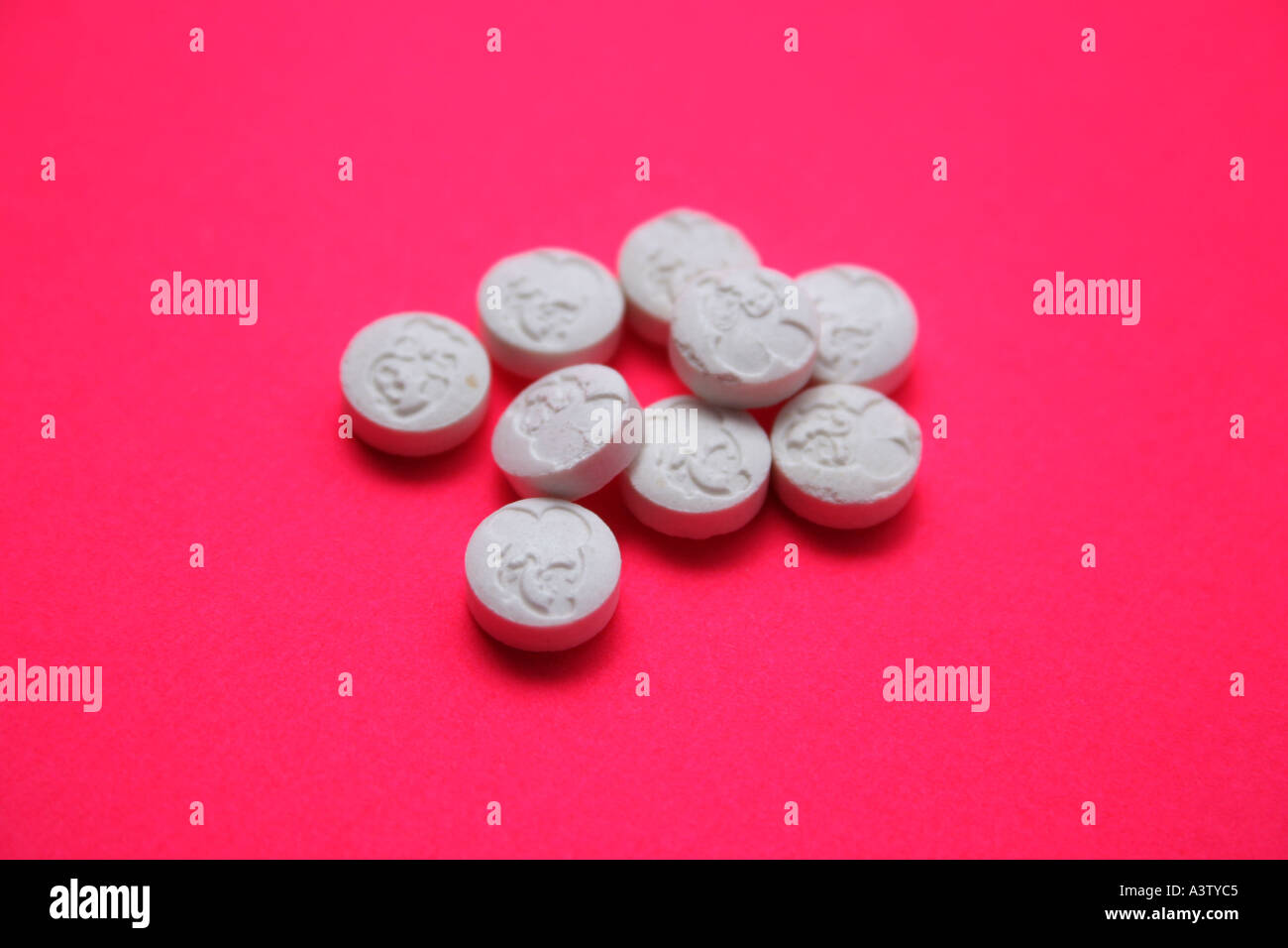 Ecstasy tablets hi-res stock photography and images - Alamy