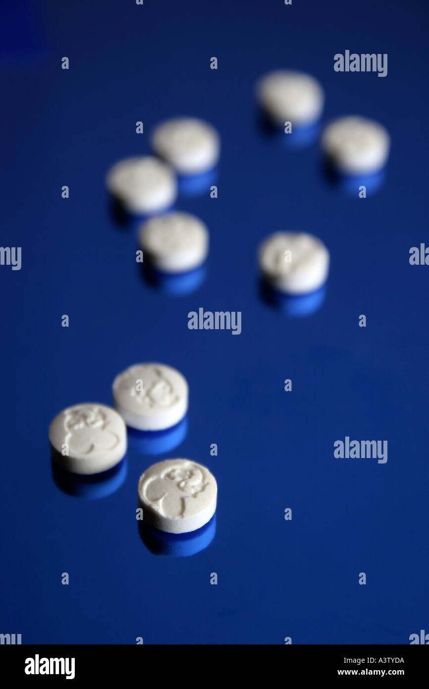 Mdma xtc ecstasy methylenedioxymethamphetamine hi-res stock photography ...