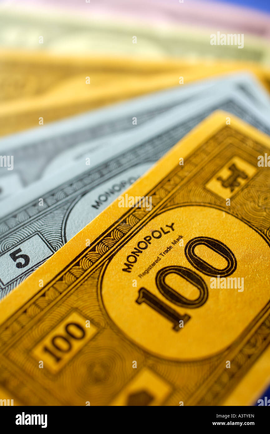 Vertical photo monopoly game board hi-res stock photography and images ...