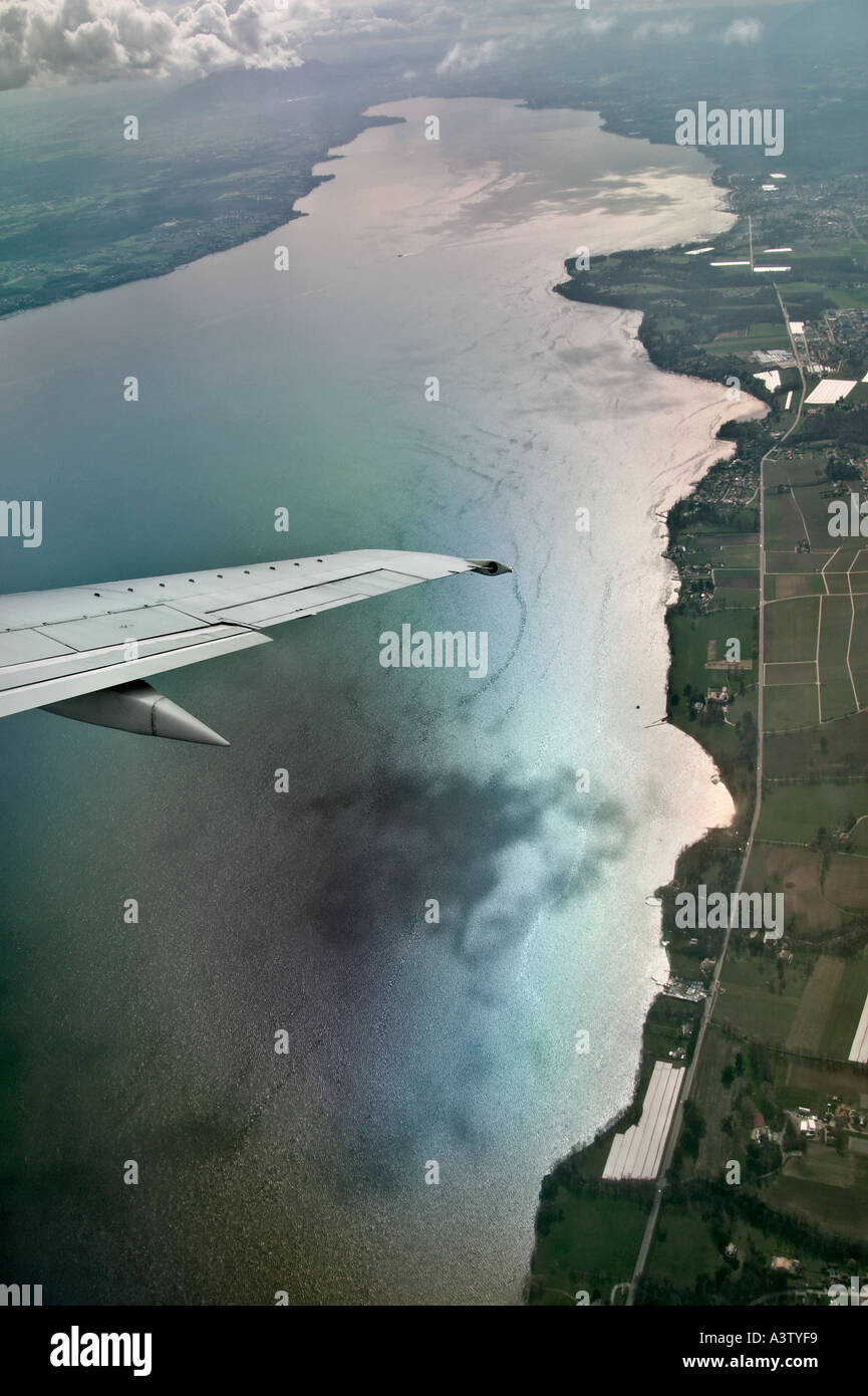 Plane cruising hi-res stock photography and images - Alamy